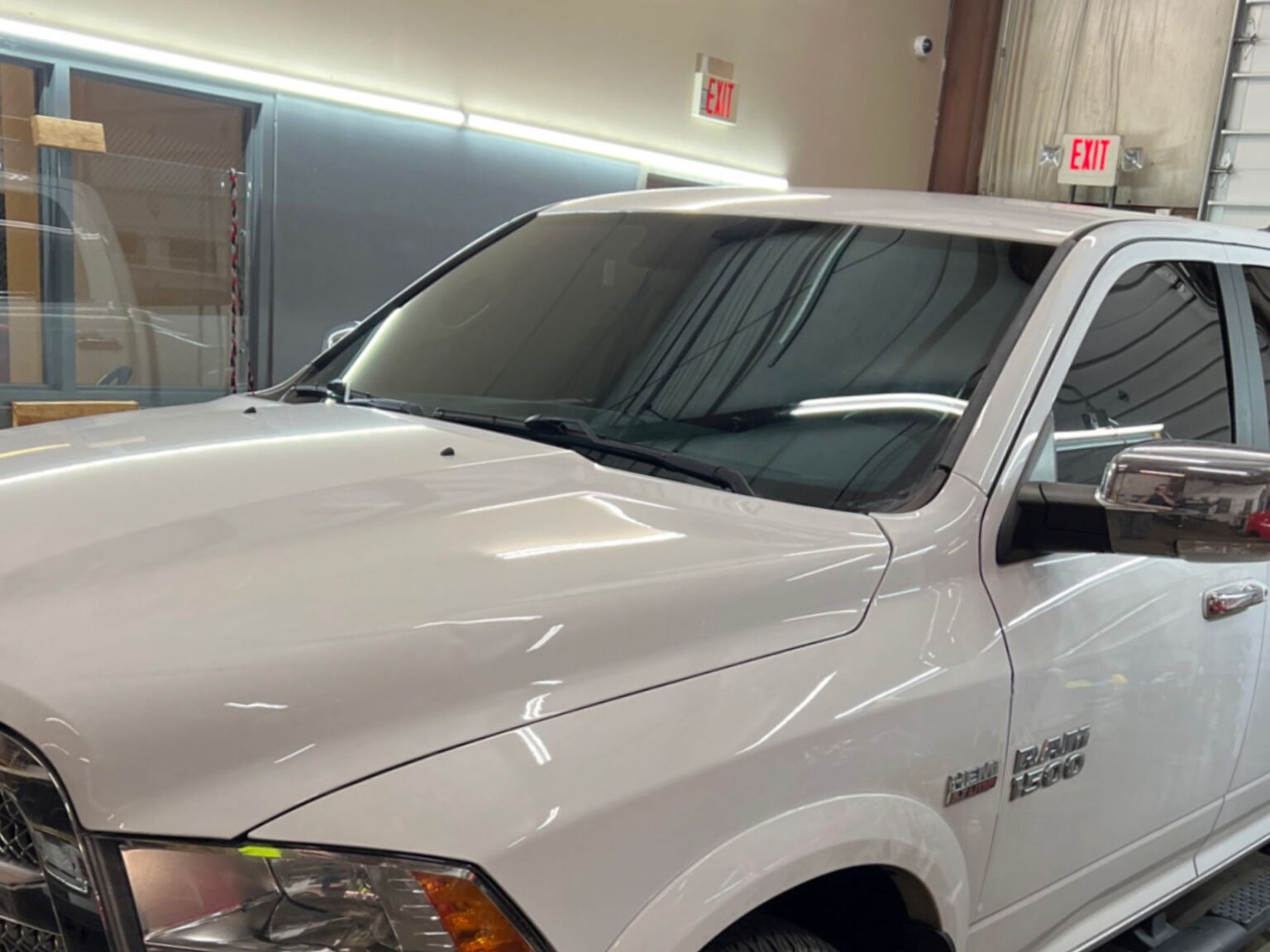 Pros and Cons of Tinting Your Windshield